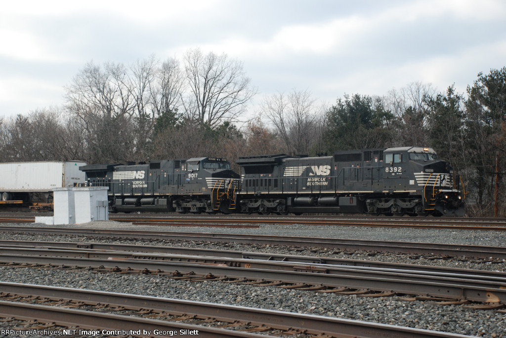 NS 8392 heads west.